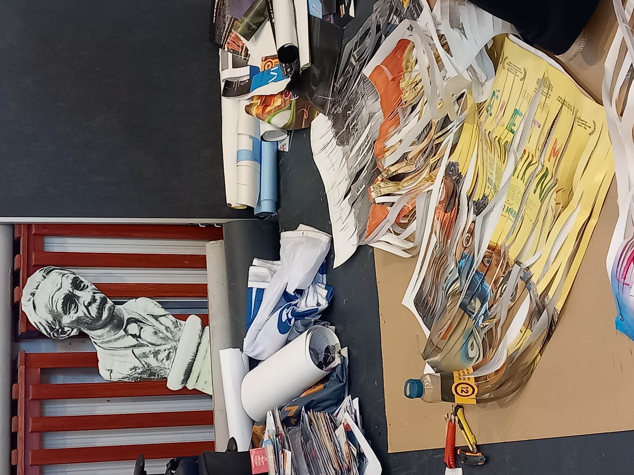 Trash art exhibition opened in the Bényi Gallery – visitdebrecen